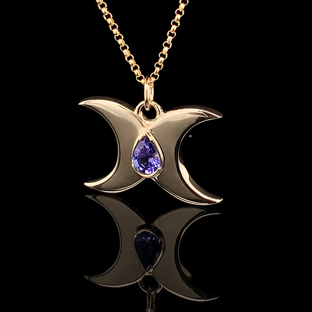 Avalon Moon Pendant – Wicken